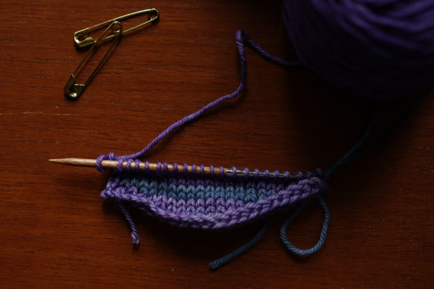 How to Knit Japanese Short Rows - Tutorials - School of SweetGeorgia