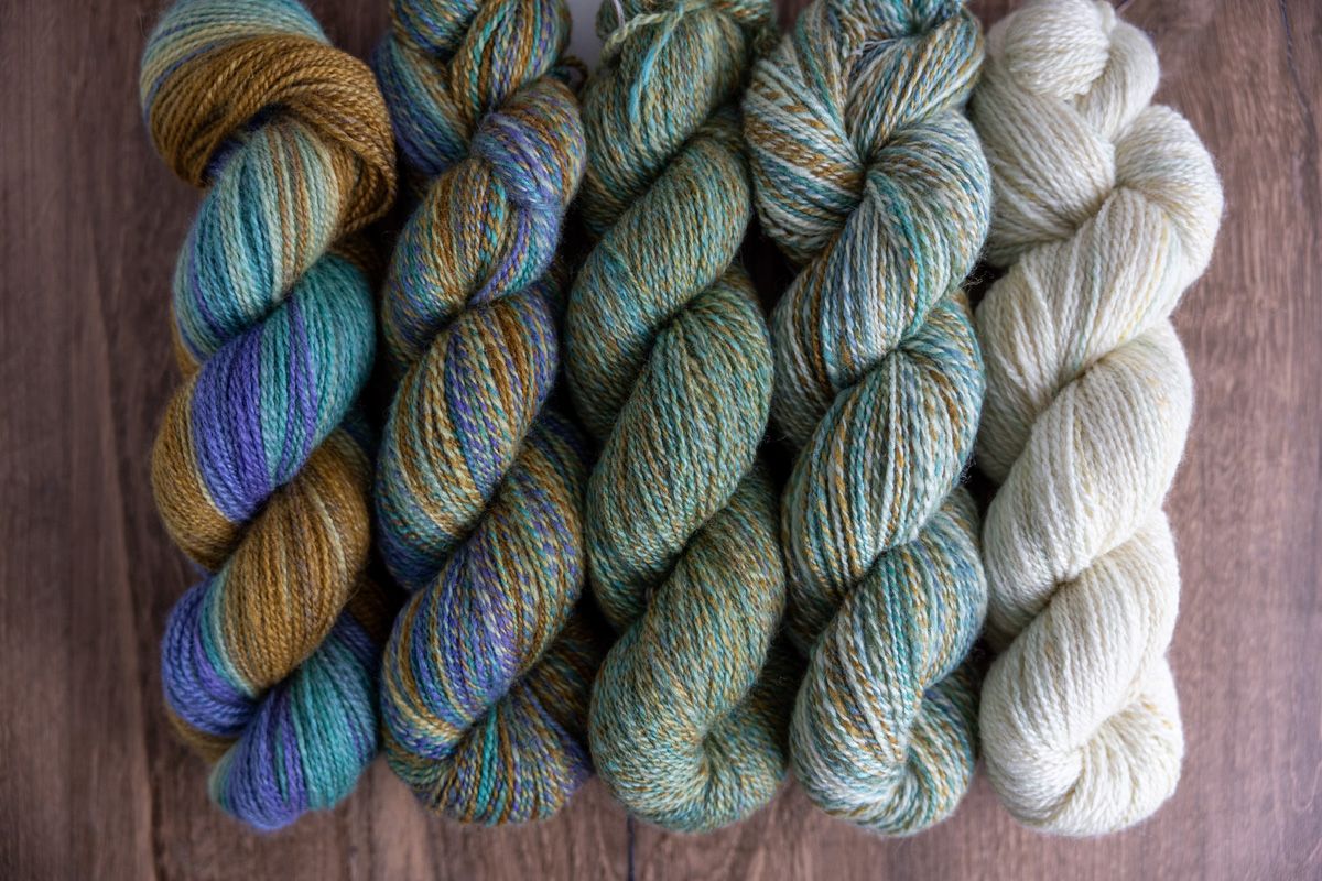 Dizzing Fibre Off a Hand Carder » Updates » School of SweetGeorgia