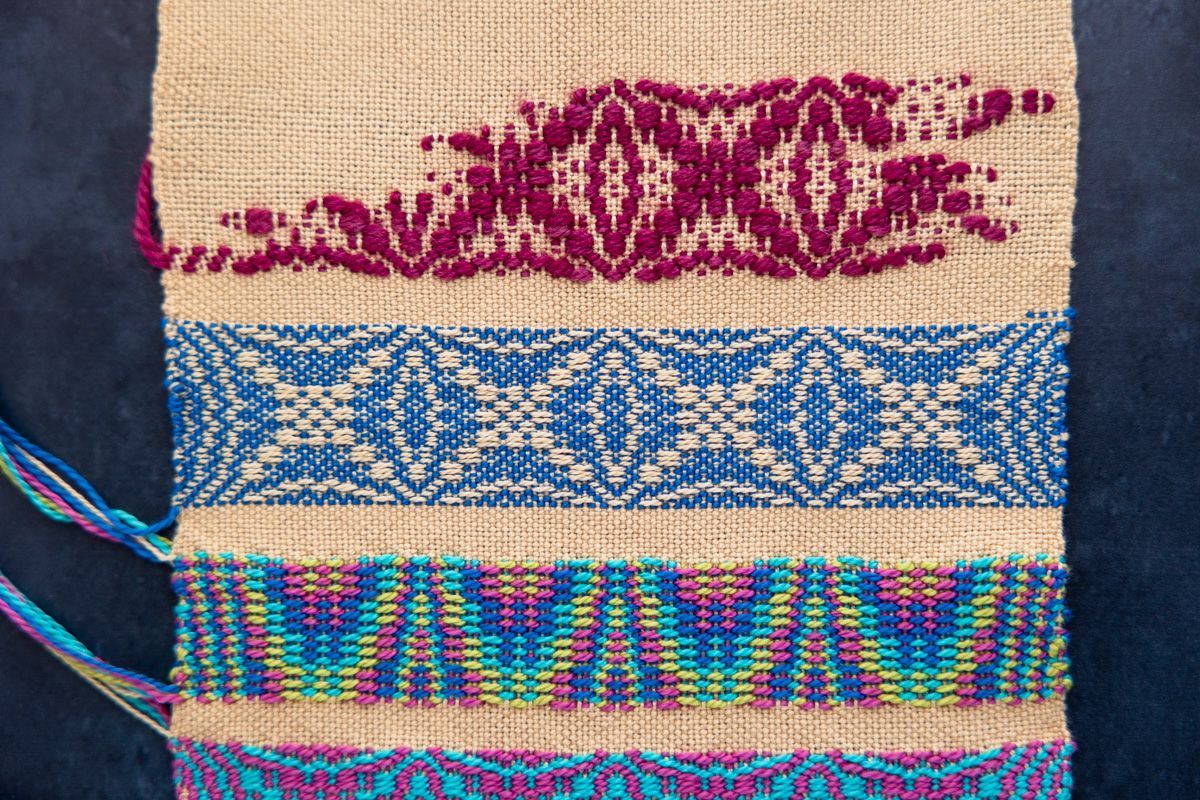 Overshot Sampler Pattern » Weaving Patterns » School of SweetGeorgia