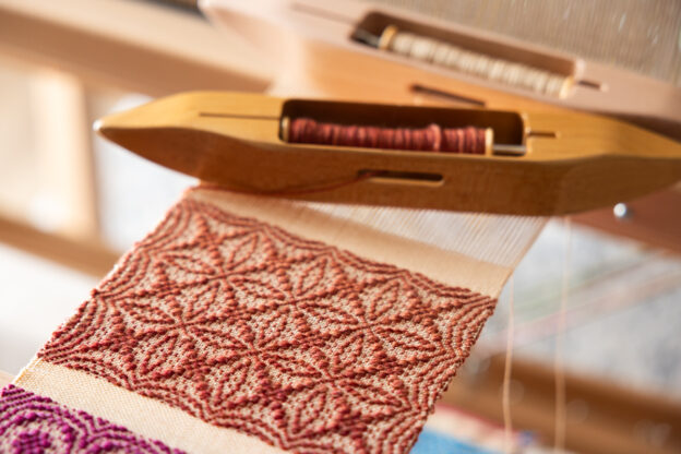 Weaving Overshot on 4-Shafts » School of SweetGeorgia