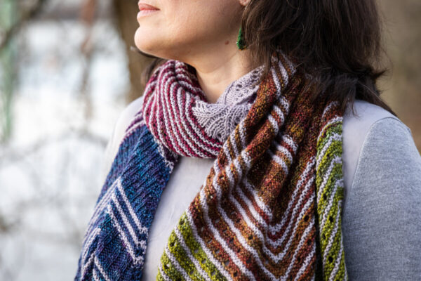 Lights at Night scarf » Knitting Patterns » School of SweetGeorgia